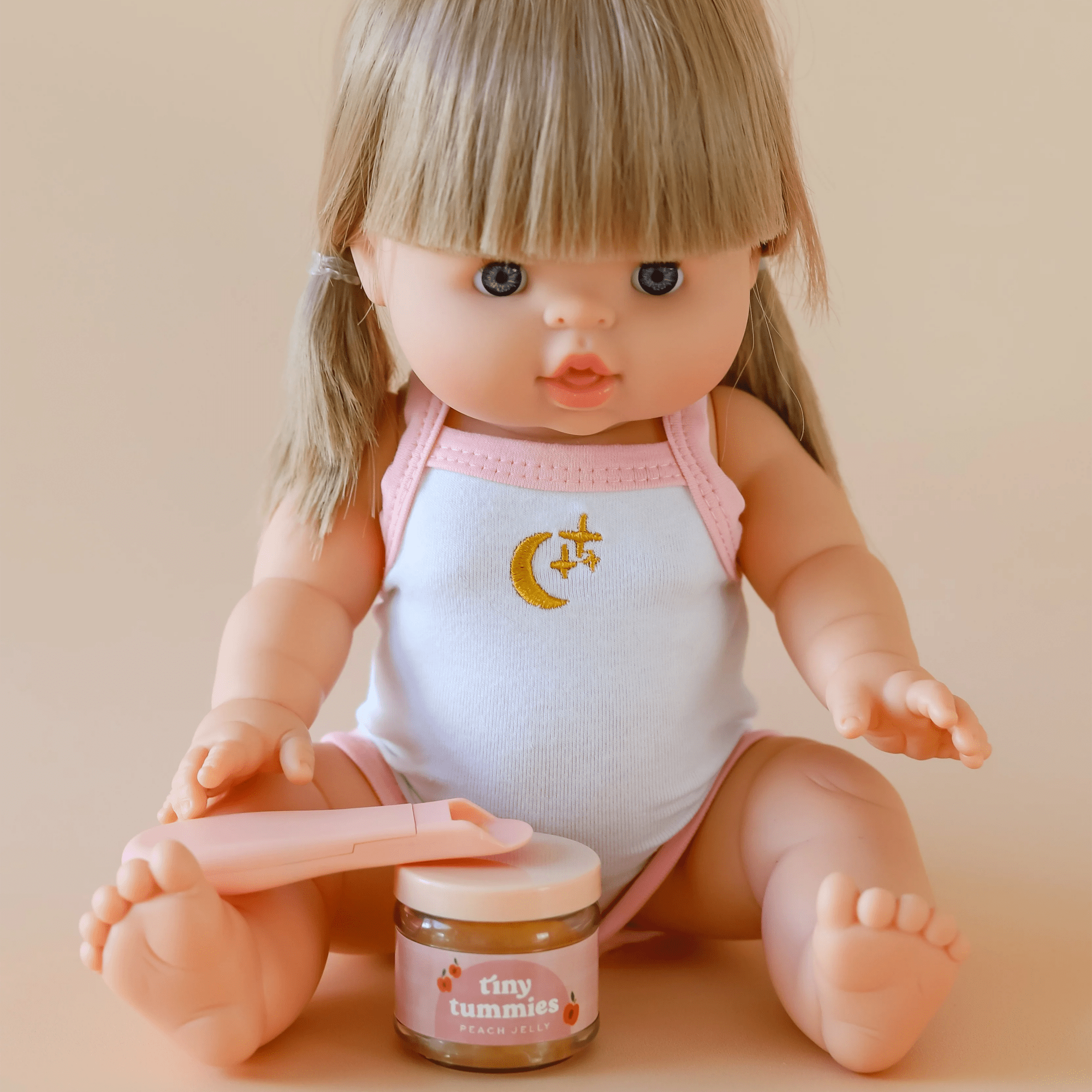 Tiny Harlow Magic Food Jar Spoon Set Peach Jelly Milka tiny-harlow-magic-food-jar-spoon-set-peach-jelly-milka